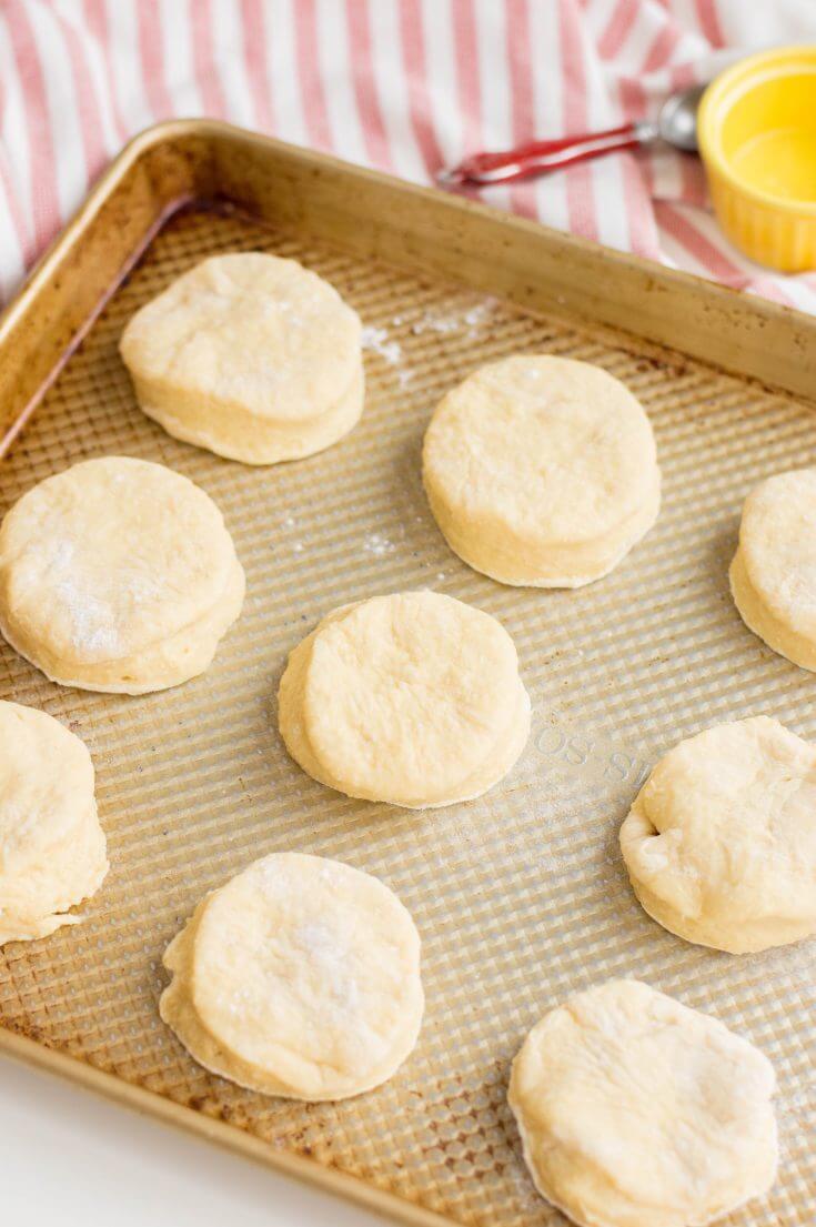 Delicious and Easy Coconut-Filled Hawaiian Malasadas Recipe | Hawaii ...