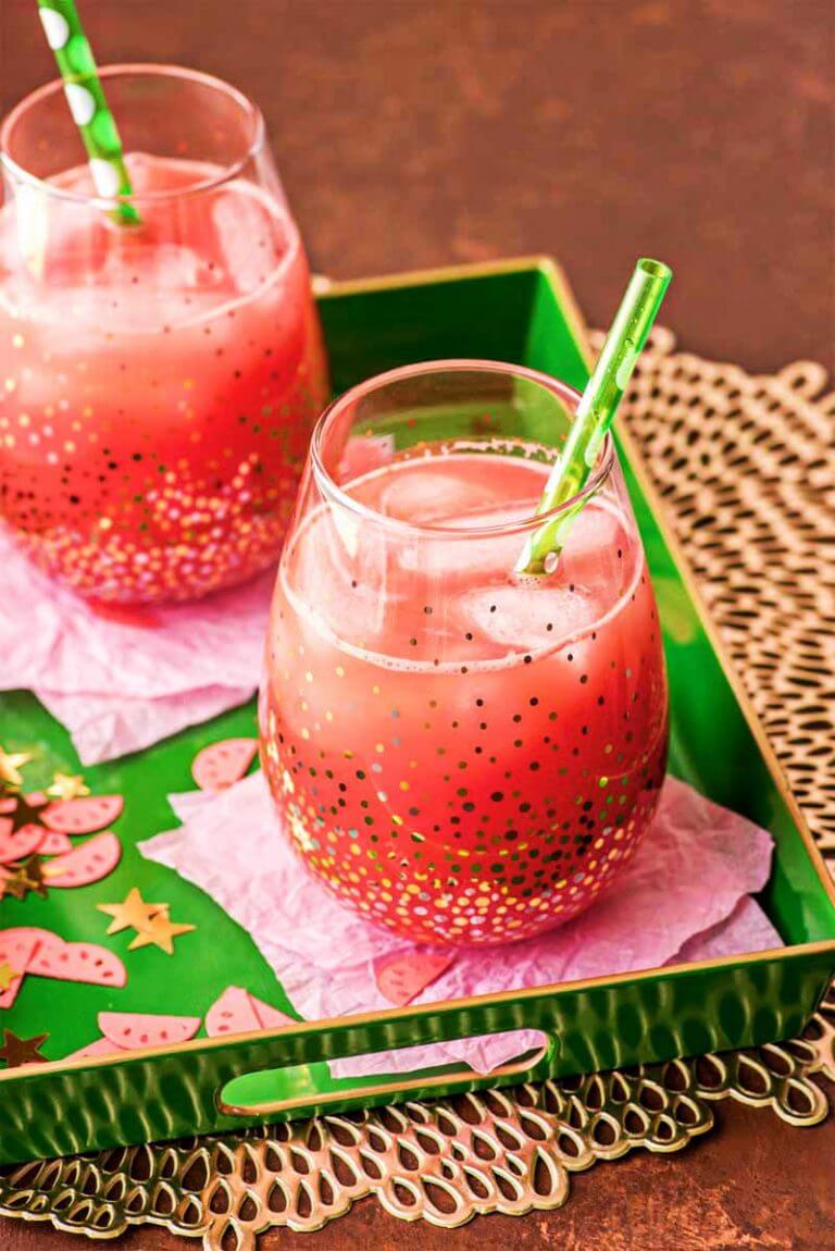 40+ Hawaiian Cocktails To Try At Home | Hawaii Travel with Kids