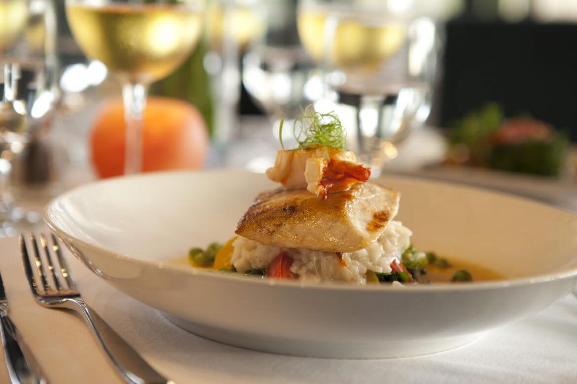 Best Oahu Hotels for Couples: Top 8 Romantic Resorts to Visit