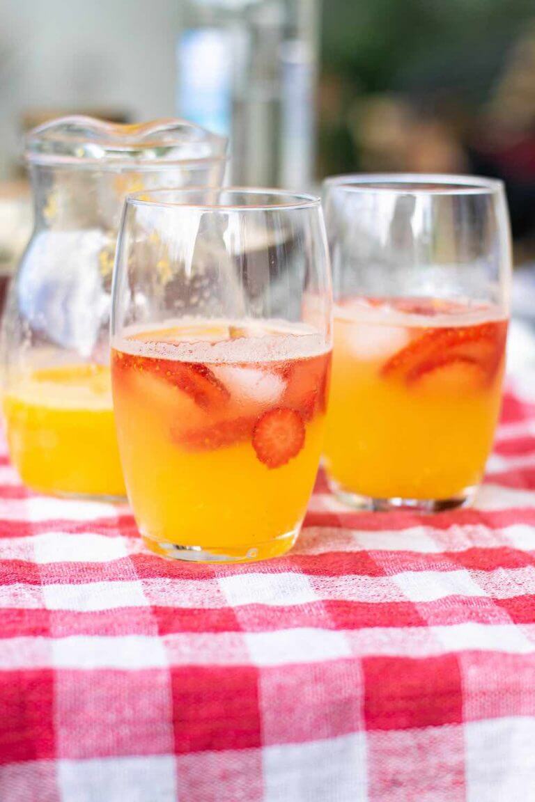 Mango Lemonade Recipe | Hawaiian Drinks | Hawaii Travel with Kids