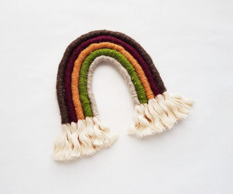 How to Make a Macrame Rainbow Wall Hanging | Hawaii Travel with Kids