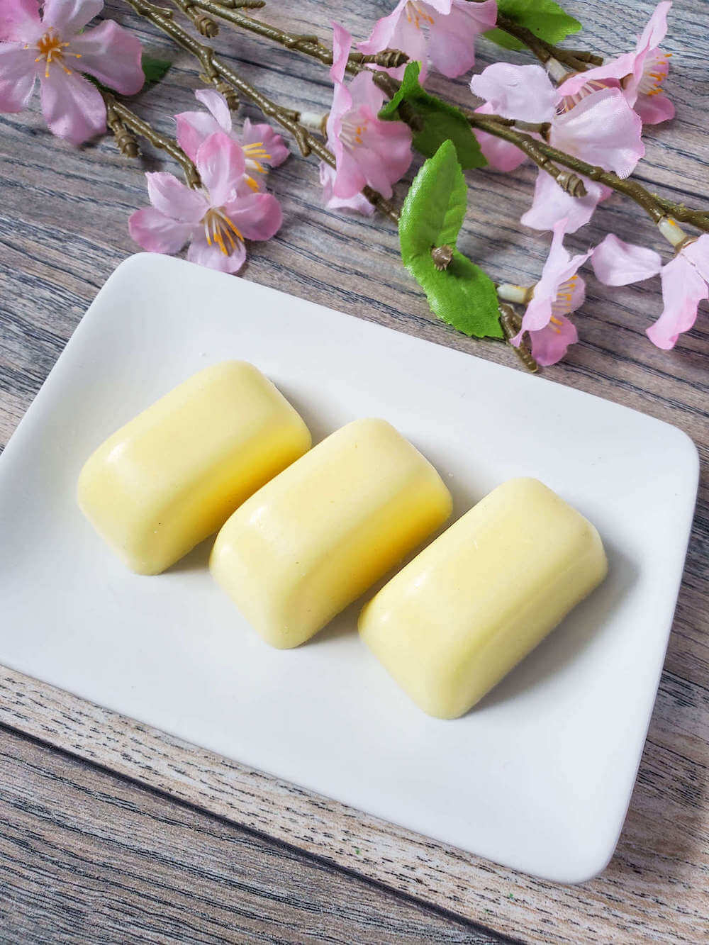 Simple Pineapple Body Scrub Bars - Hawaii Travel with Kids