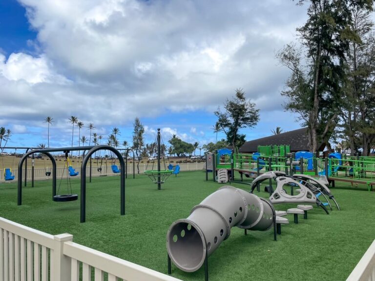 Best Kauai Hotels for Families: Hilton Garden Inn Kauai Review (2023)