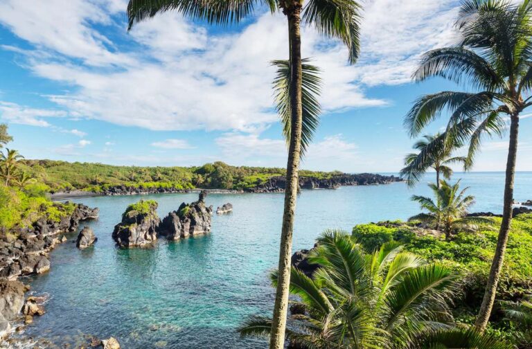 Top Reasons to Visit Maui in October for a Family Vacation (2024)