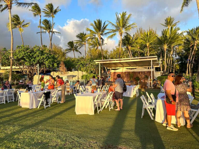 Honest Oahu Luau Review: Diamond Head Luau in Waikiki